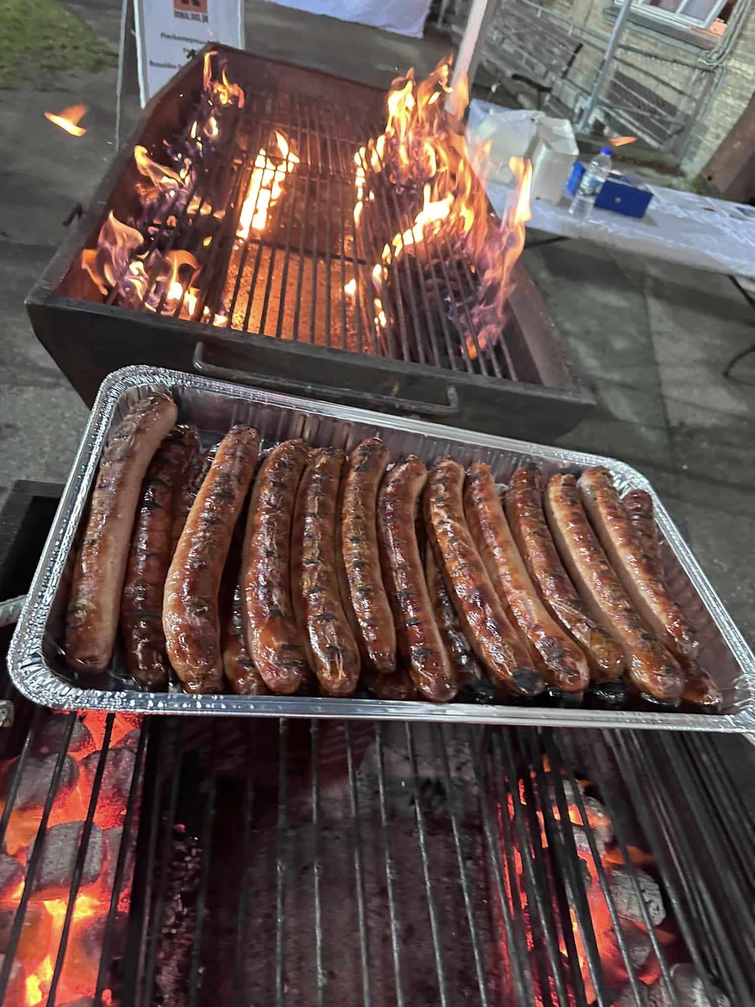 Pølsebrødet - fanzonen - Streetfoodguru.dk : Streetfoodguru.dk
